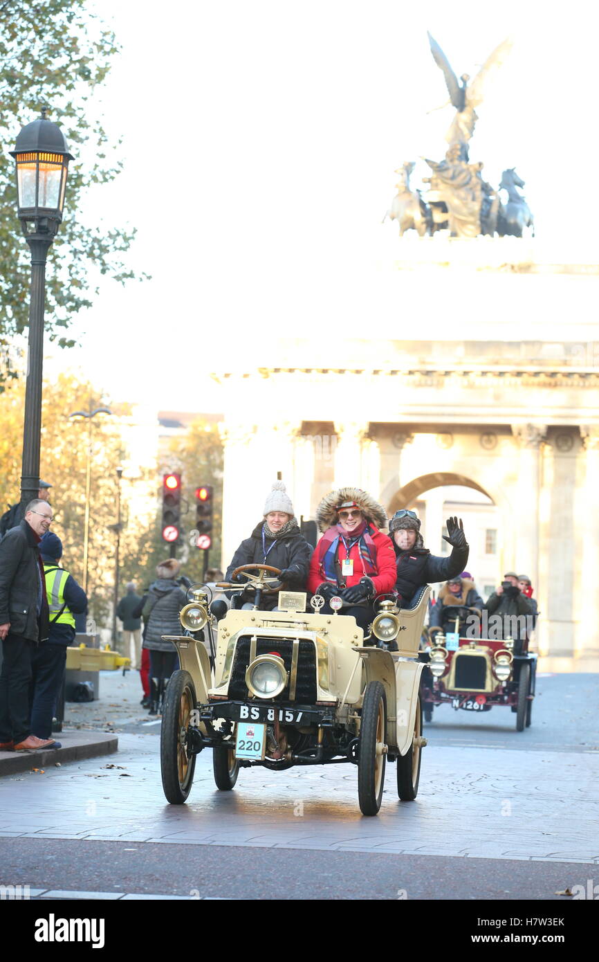 220 VCR220 Mr Graham Horder Mr Graham Horder 1903 Darracq France BS8157 ...