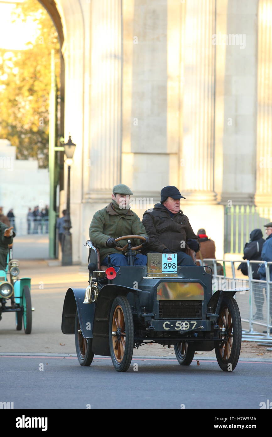 298 VCR298 Mr Alexander Nall Mr James Morant 1904 Humberette United ...