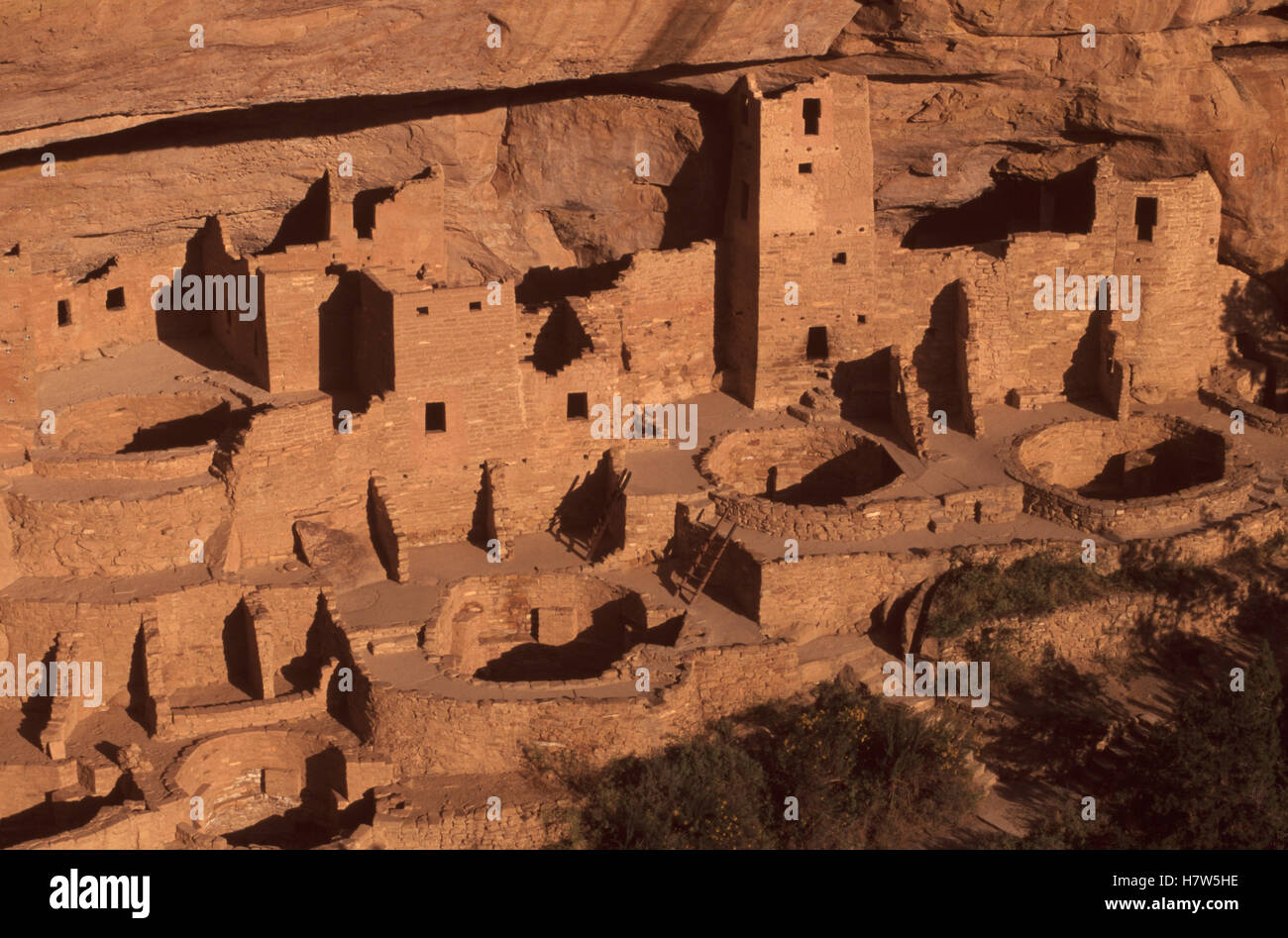 Pueblo or Anasazi Indian cliff dwellings built around 1200 AD, Cliff ...