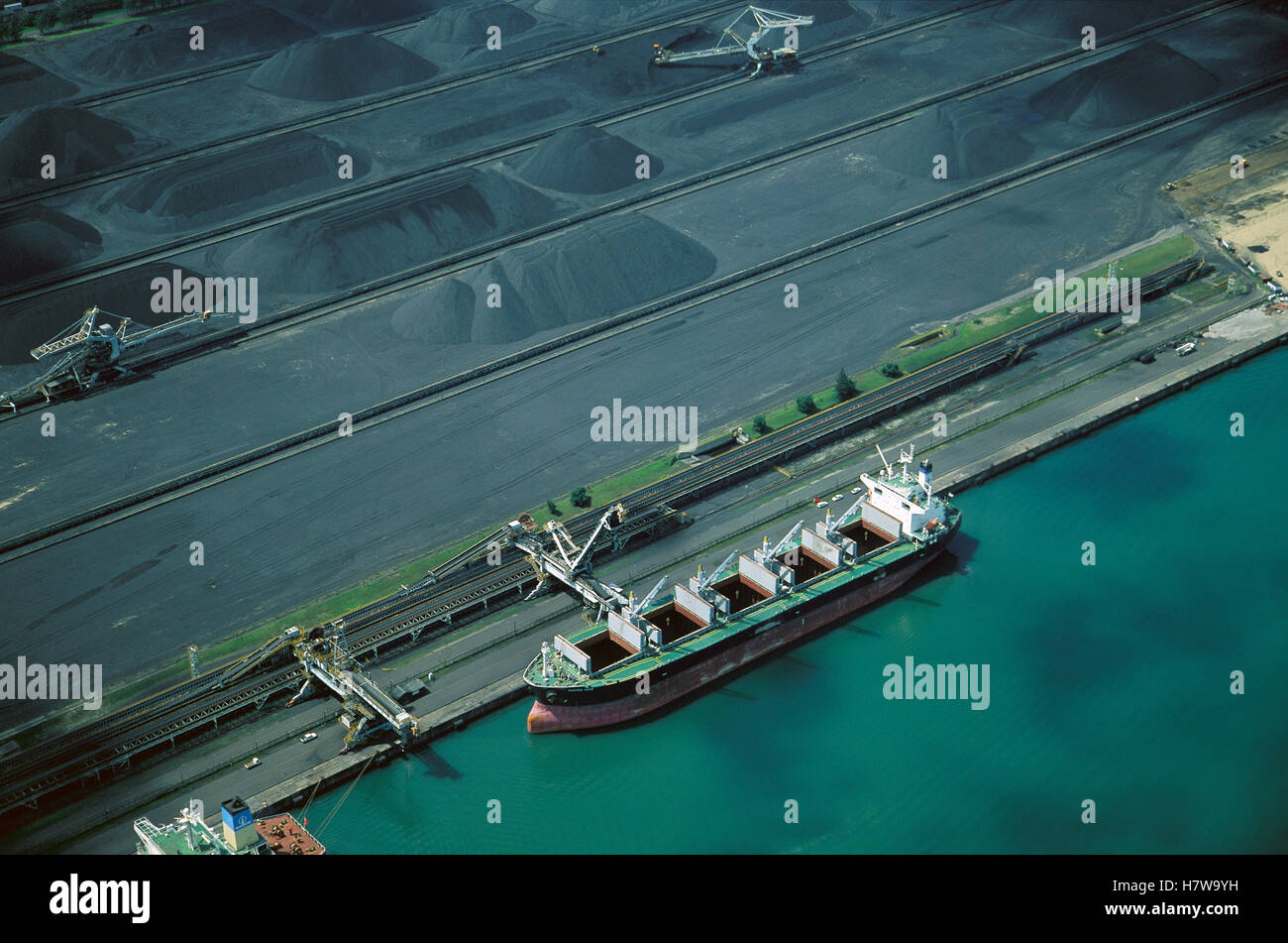 Loading coal into ship, Richards Bay, South Africa Stock Photo - Alamy