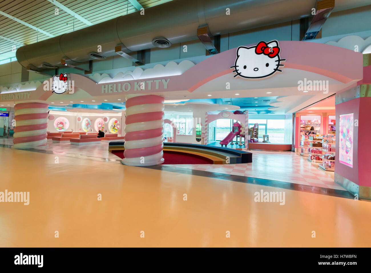 The Hello Kitty-themed waiting lounge at the Taiwan Taoyuan ...