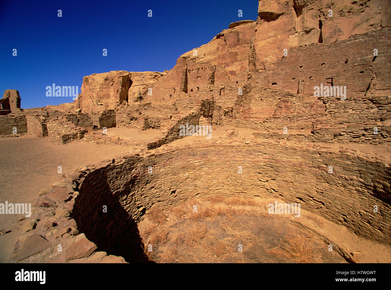 Ruins of monumental public buildings called Pueblo Bonito, ancestral ...