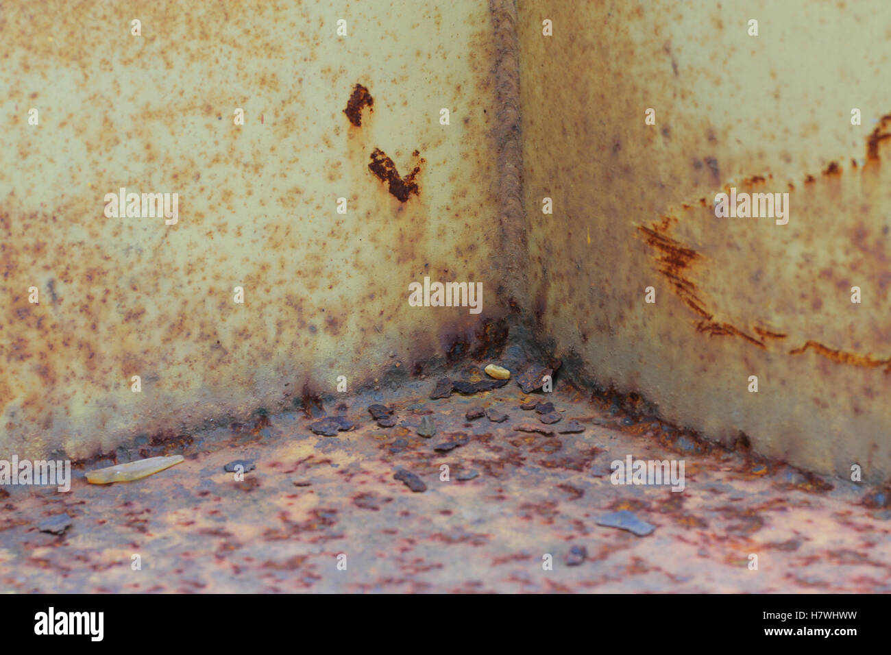 rust between the welding of steel plate Stock Photo - Alamy