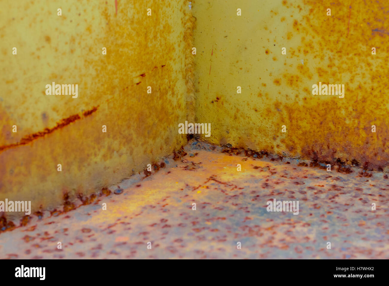 rust between the welding of steel plate Stock Photo - Alamy