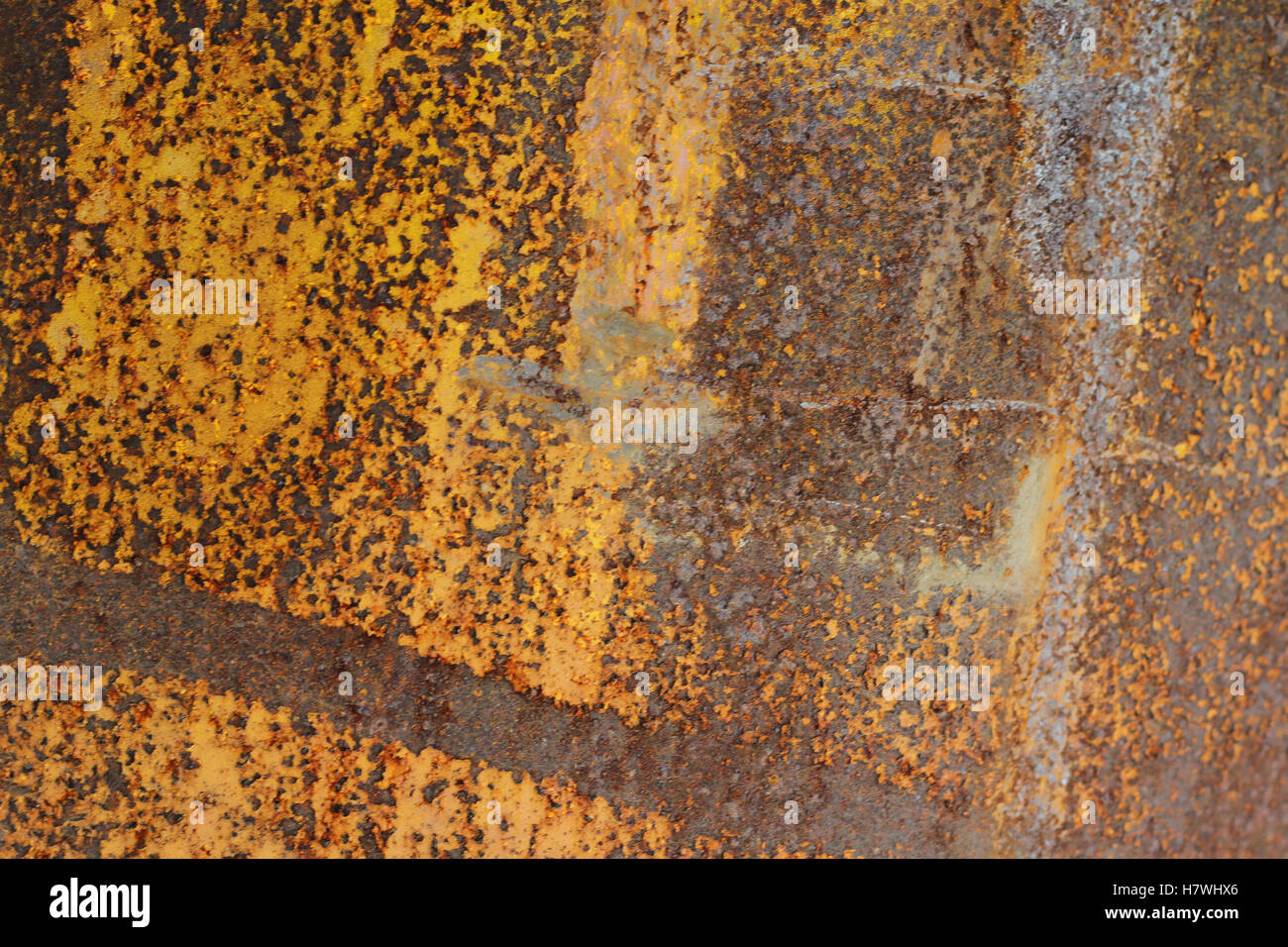 rust between the welding of steel plate Stock Photo - Alamy