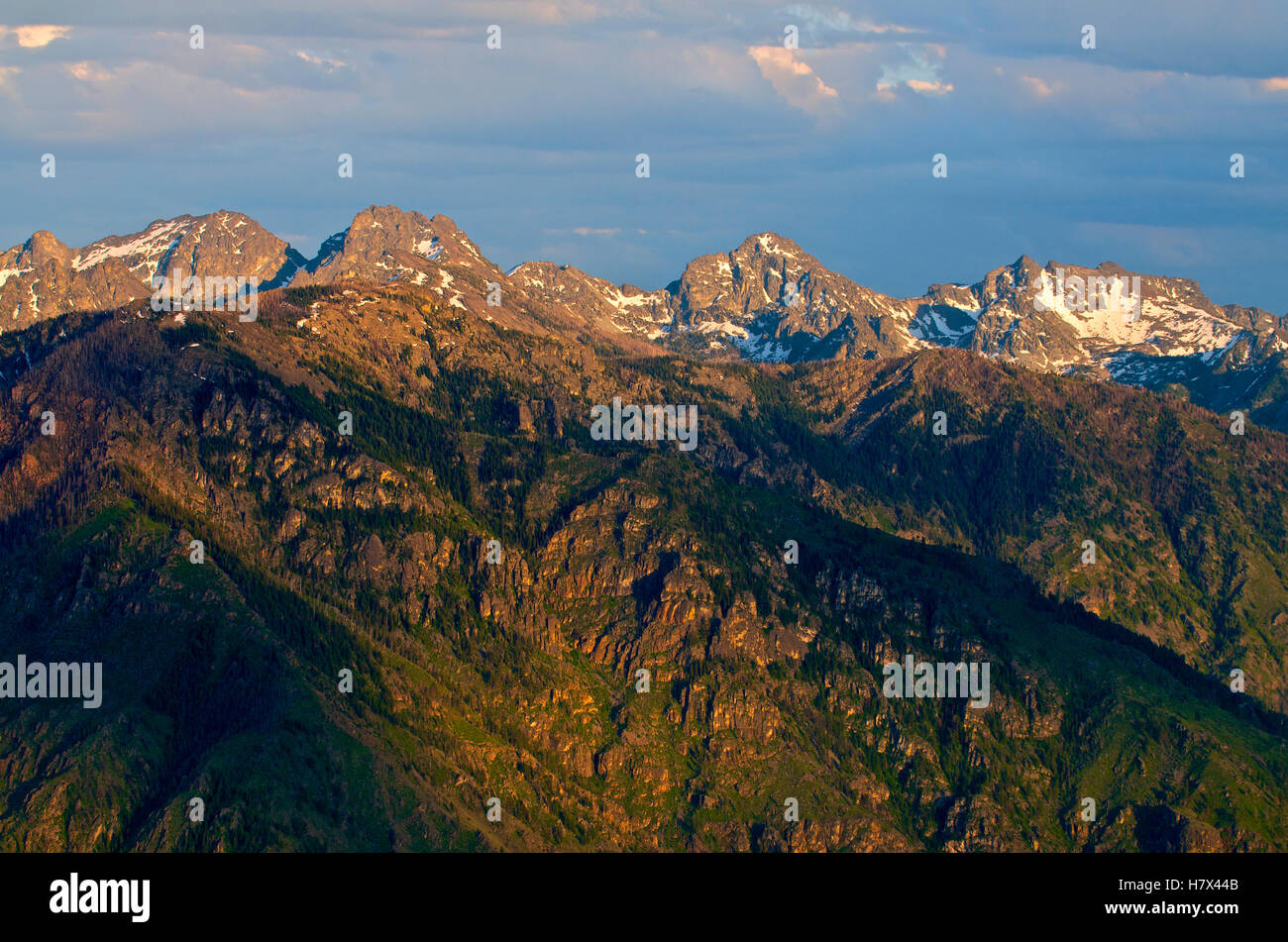 Seven Devils viewed across Snake River Canyon from Hat Point, Oregon ...