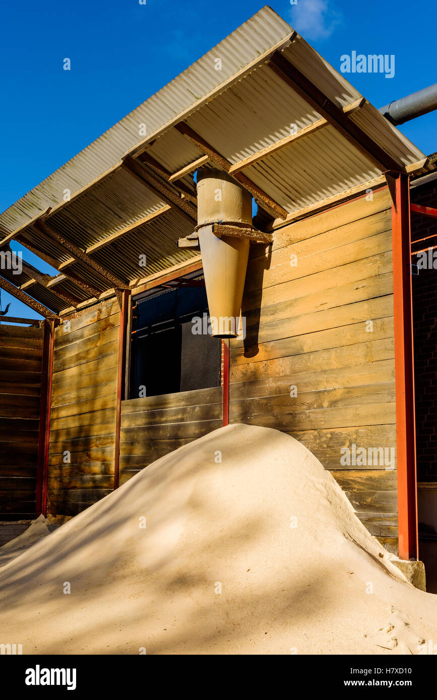 Sawdust hi-res stock photography and images - Alamy