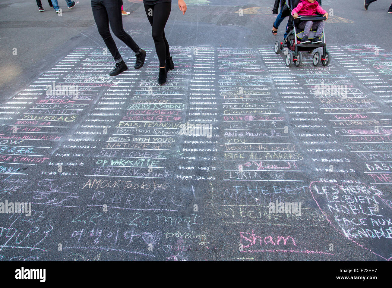 Brussels, Belgium, street art action on Boulevard Anspach, people ...