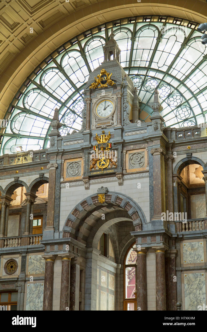 Antwerp central hi-res stock photography and images - Alamy