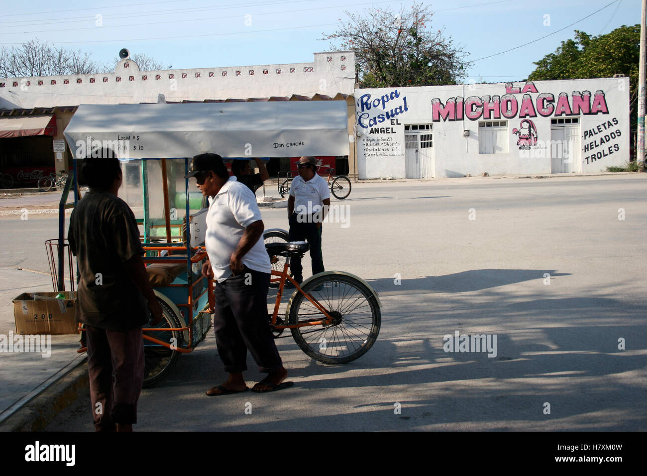 mexican people in yucatan Stock Photo - Alamy