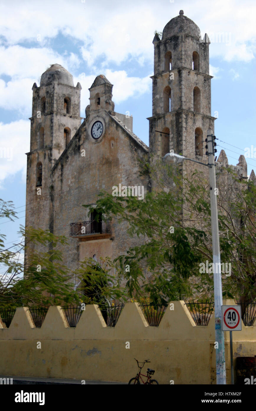 Homeland monument, merida hi-res stock photography and images - Alamy