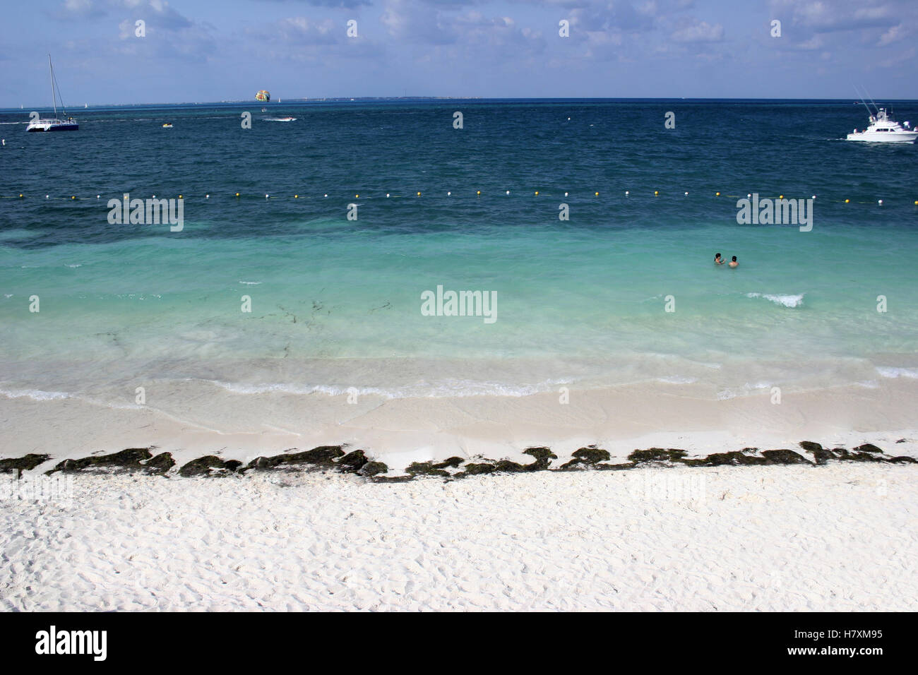 Beach palace resort cancun hi-res stock photography and images - Alamy