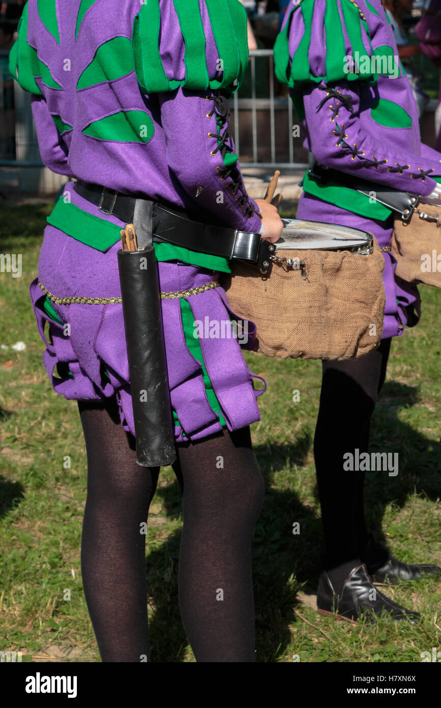 Purple uniform hi-res stock photography and images - Alamy