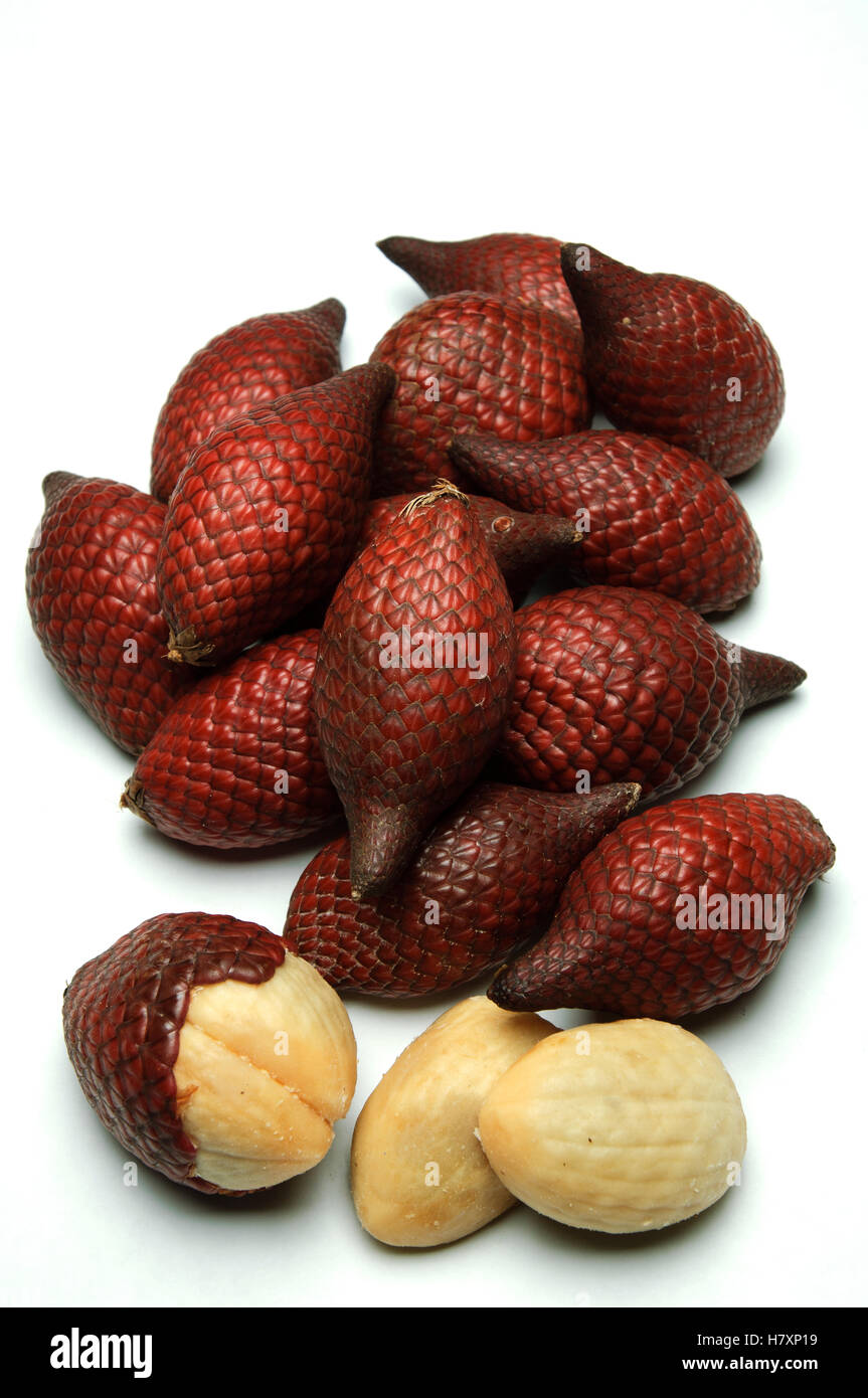 Salacca (Salacca sp) fruit, Kuching, Borneo, Malaysia Stock Photo - Alamy