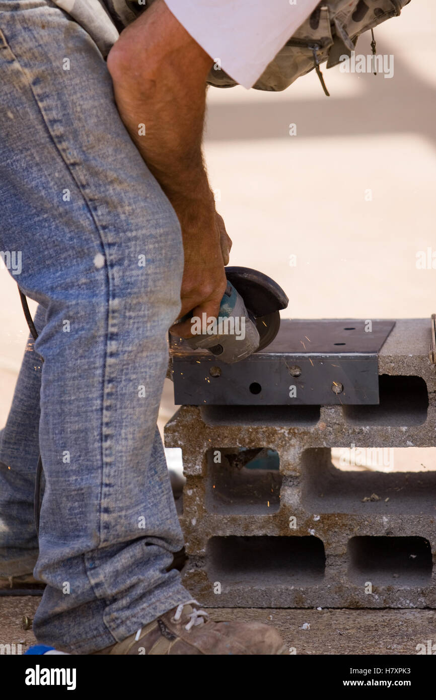 bricklayer at work in a building site Stock Photo - Alamy