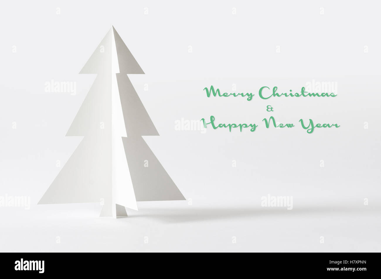 Christmas tree isolated on white background. Christmas tree paper craft ...