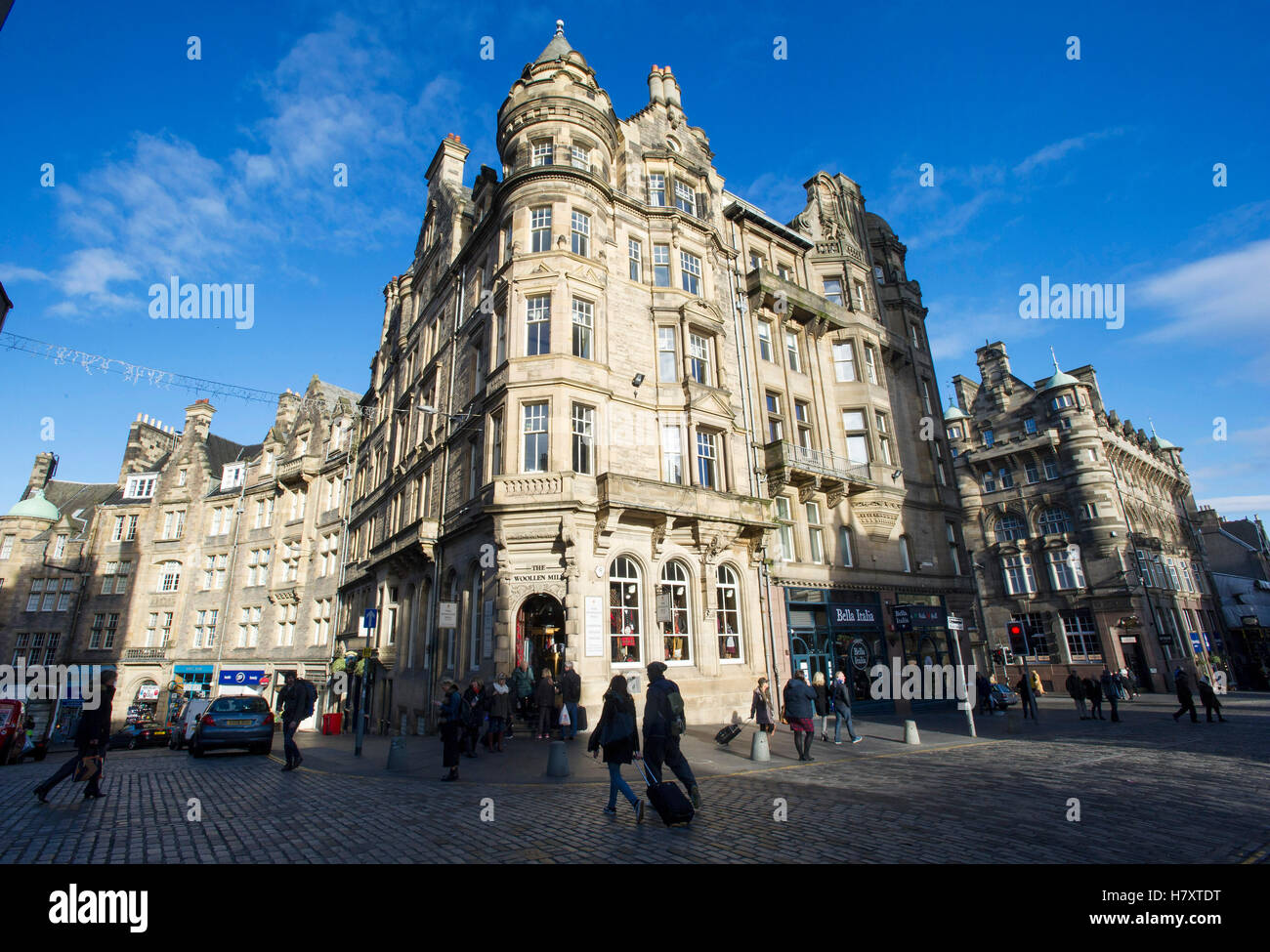 Cockburn street edinburgh hi-res stock photography and images - Alamy