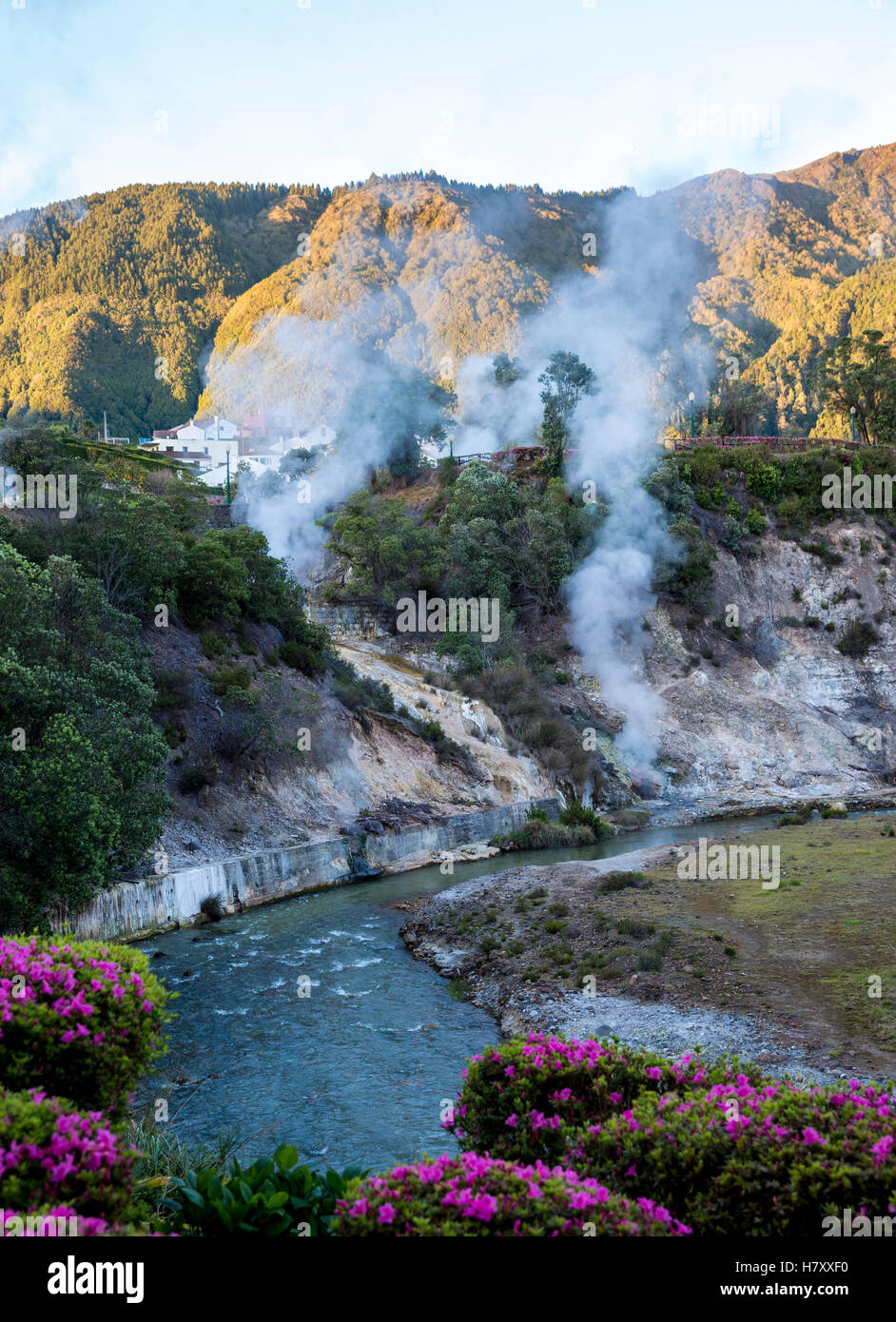 Fumaroles ocean hi-res stock photography and images - Alamy