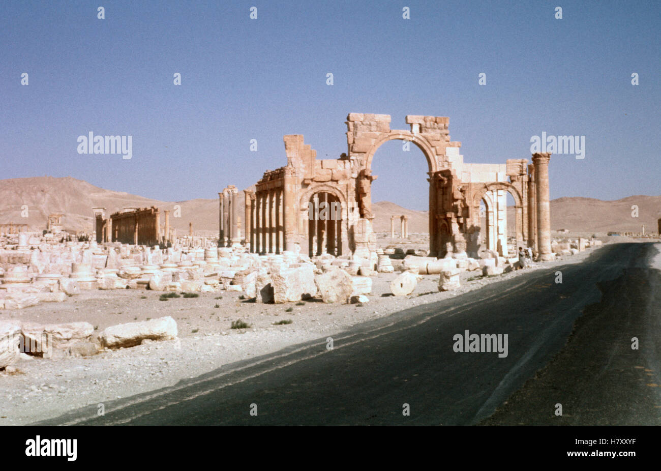 The "Monumental Arch of Palmyra" at the ancient Syrian city of Palmyra ...