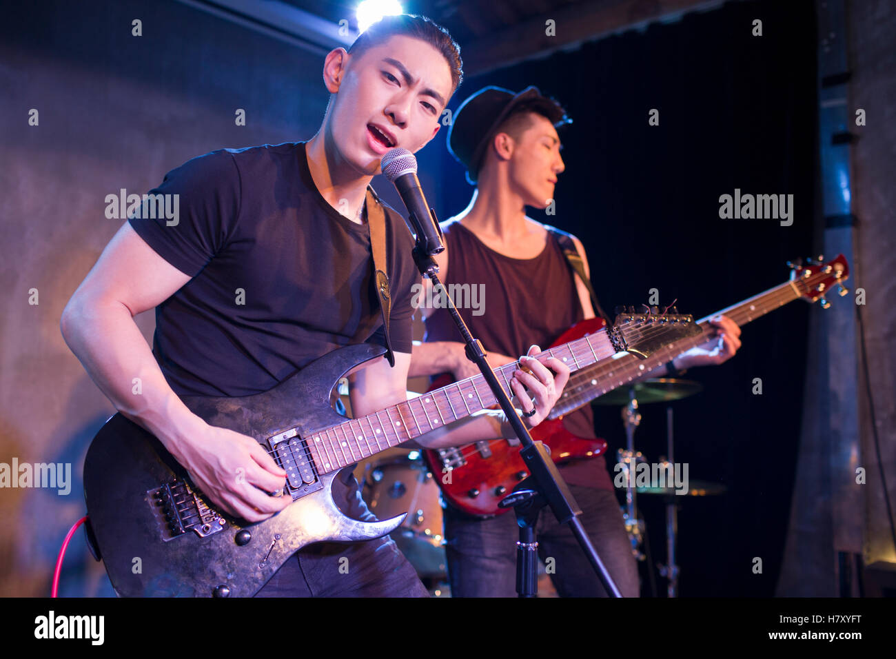 Chinese musical band performing on stage Stock Photo - Alamy