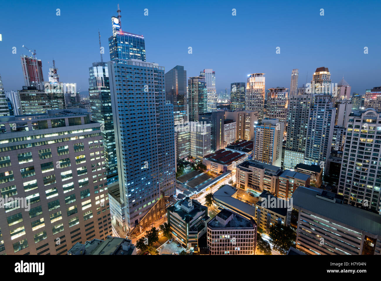 Makati skyline night makati city hi-res stock photography and images ...