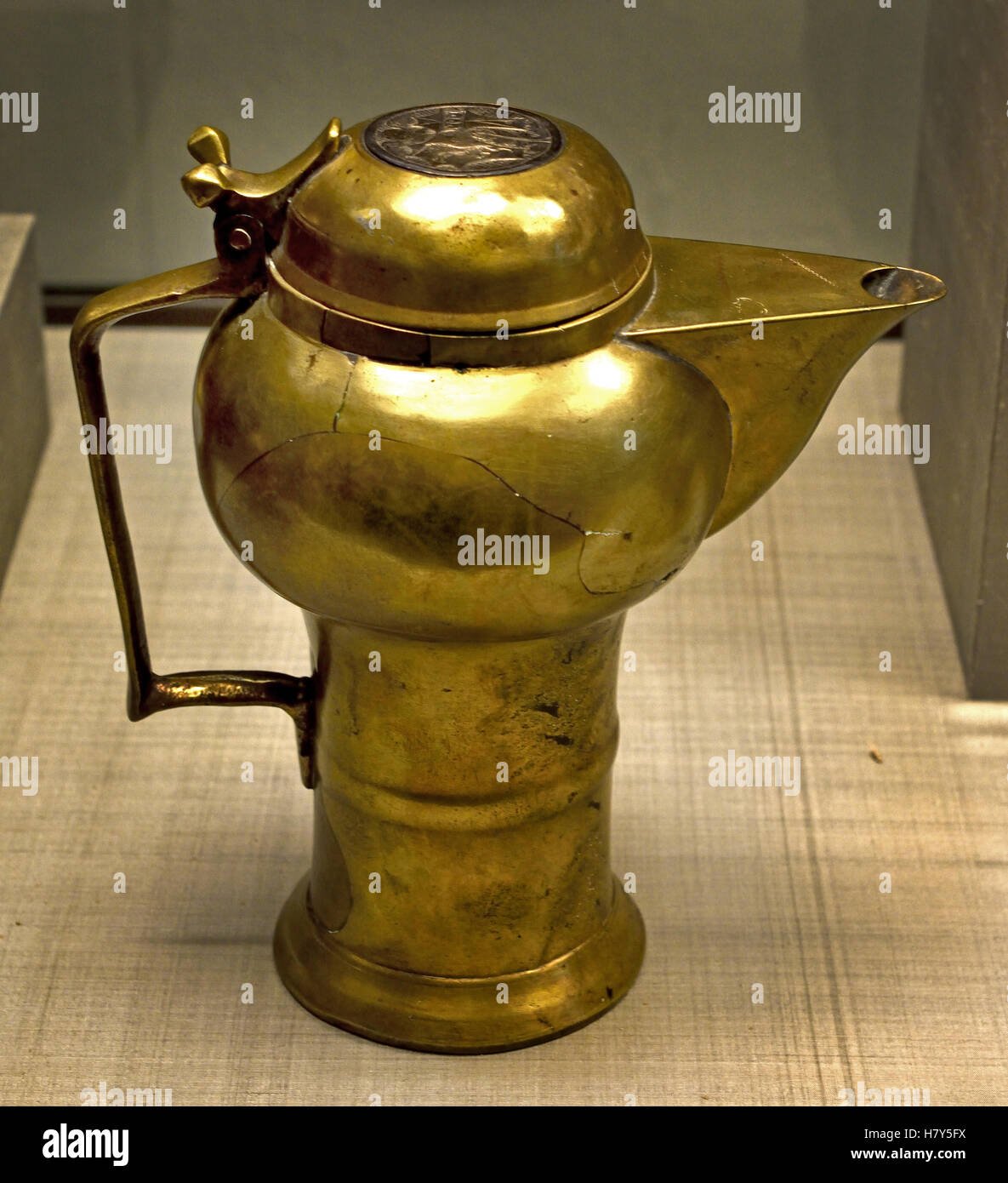 Schnabelkanne so-called Flemalle Kanne 15th Century The Netherlands ...