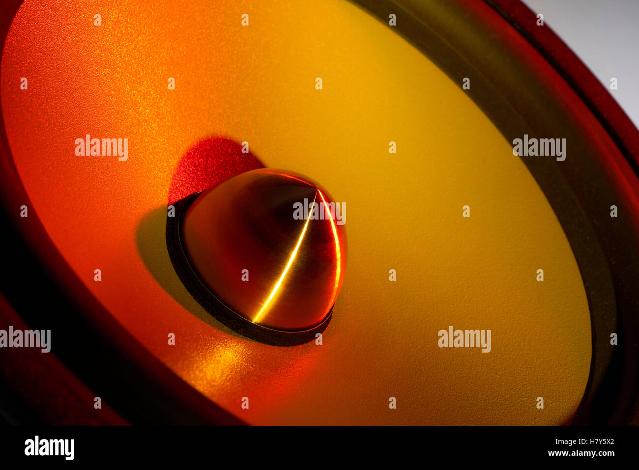 Loudspeaker hi-res stock photography and images - Alamy