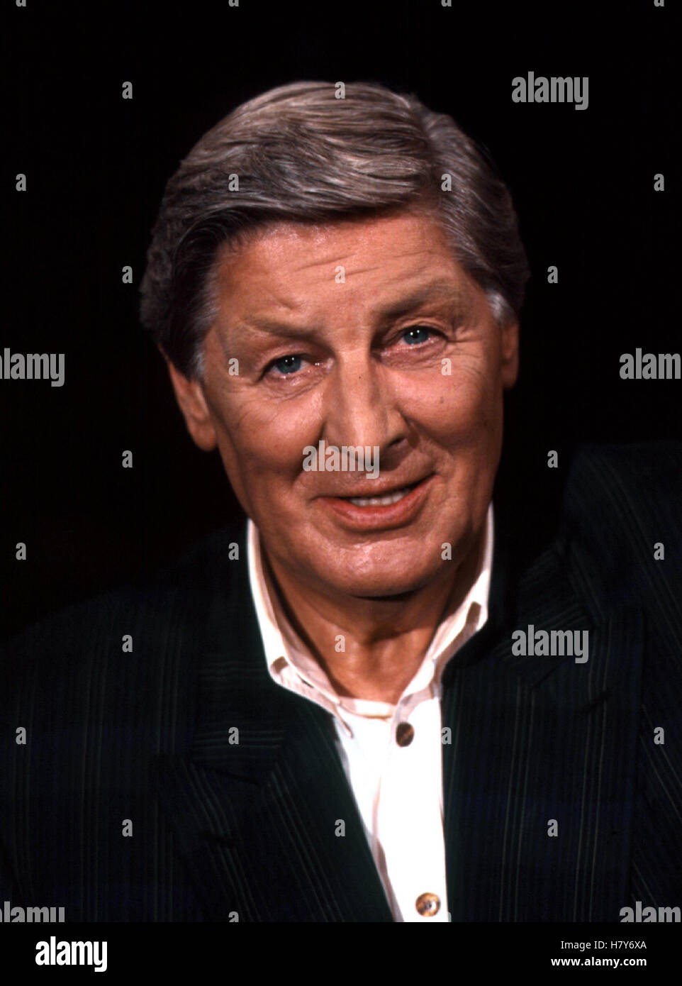 GÜNTER PFITZMANN, Portrait D 1987 Stock Photo - Alamy
