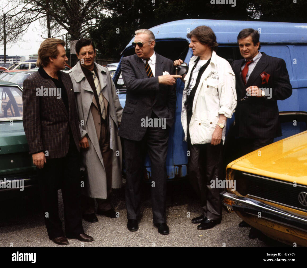 DERRICK: Nachtstreife, D 1987, Regie: Dietrich Haugk, FRITZ WEPPER ...