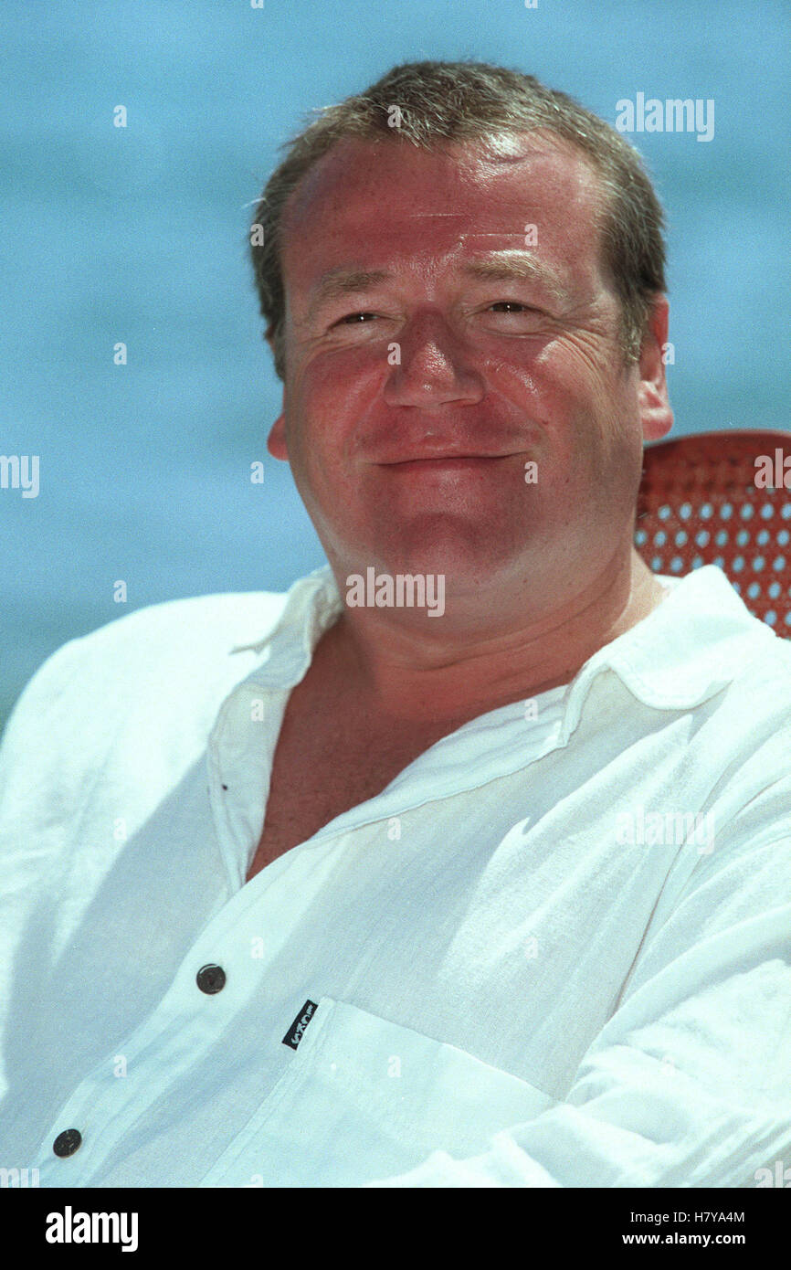 Actor ray winstone hi-res stock photography and images - Alamy