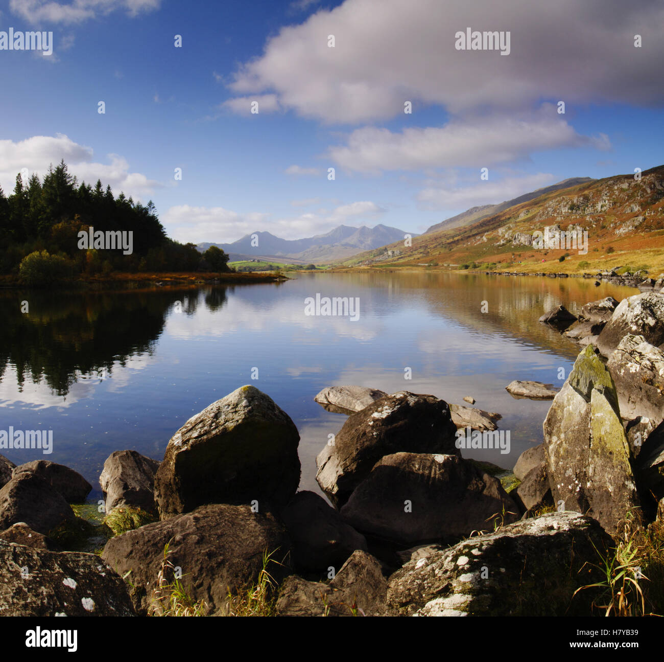 Iconic snowdon view hi-res stock photography and images - Alamy