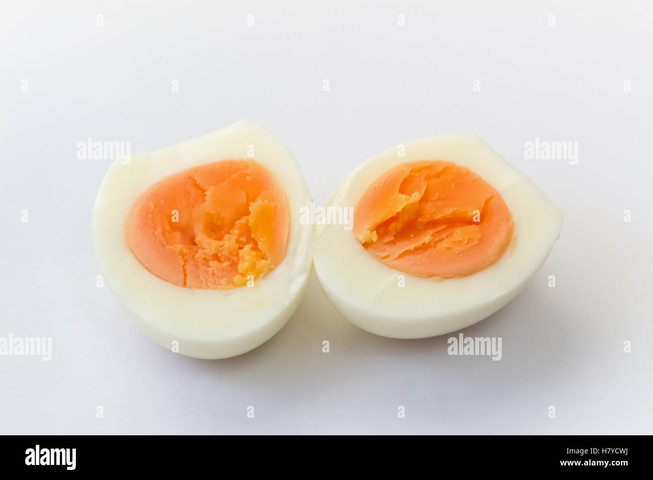 Chicken egg cross section hi-res stock photography and images - Alamy