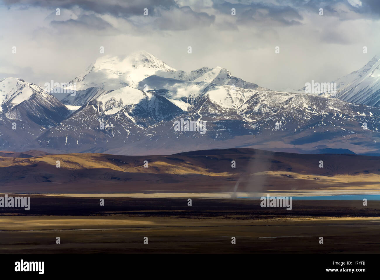 Mount gurla mandhata tibet hi-res stock photography and images - Alamy