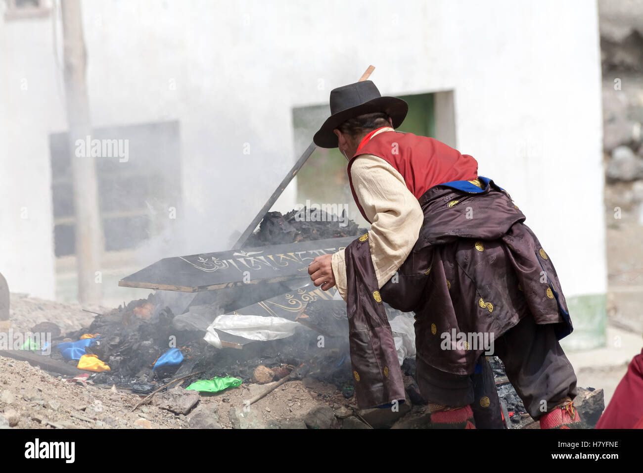 Festival in Darchen village, Tibet, China Stock Photo - Alamy