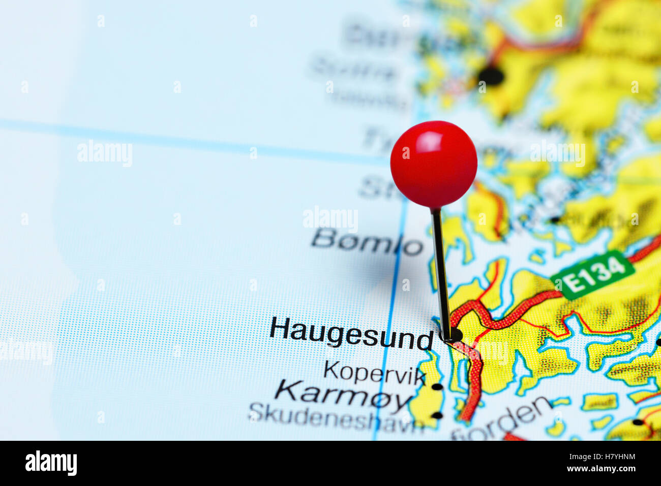 Haugesund pinned on a map of Norway Stock Photo - Alamy