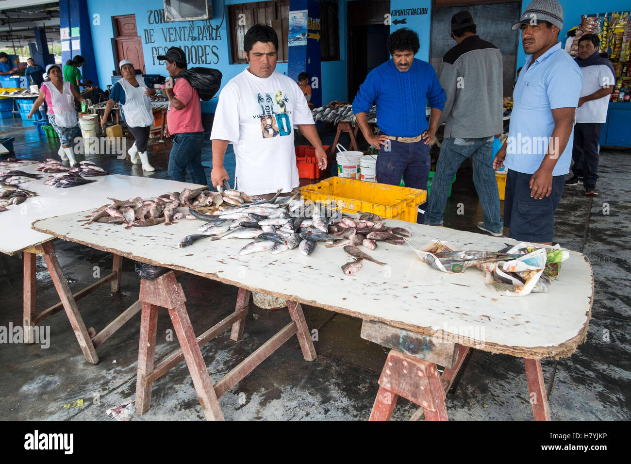 Market stall lima peru hi-res stock photography and images - Alamy