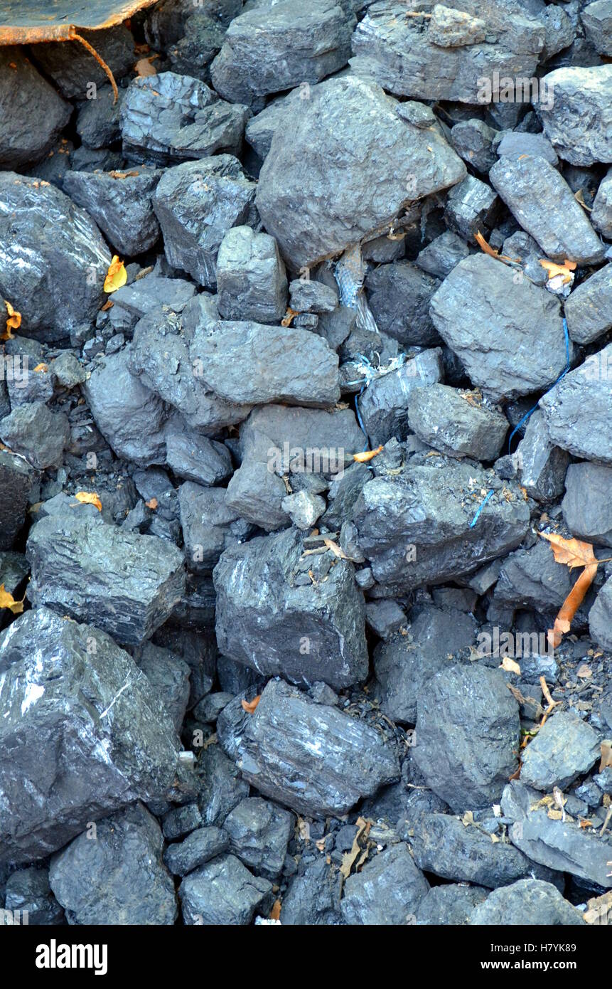 Black coal texture background hi-res stock photography and images - Alamy