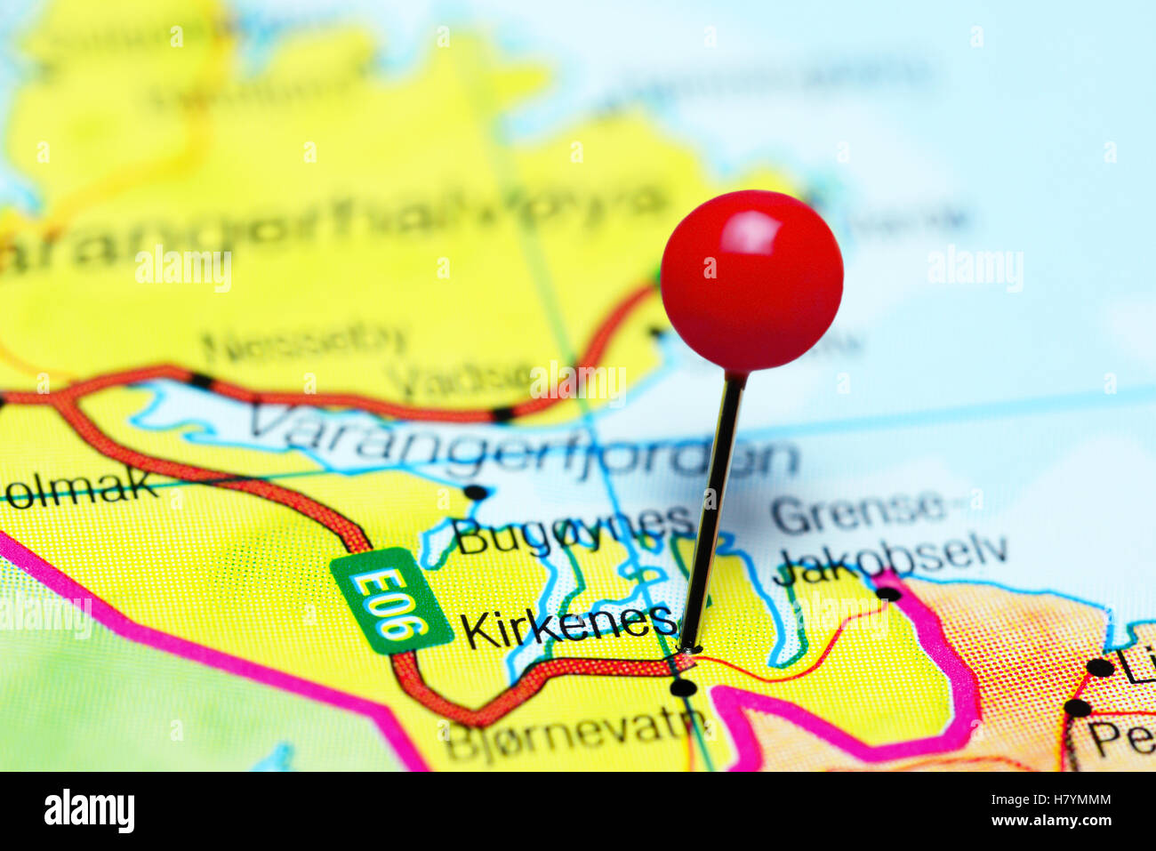 Kirkenes pinned on a map of Norway Stock Photo - Alamy