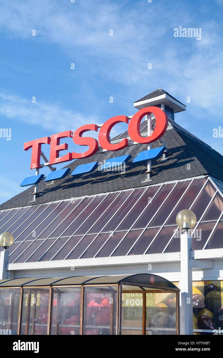 Tesco superstore in Bedford, Bedfordshire, England Stock Photo - Alamy
