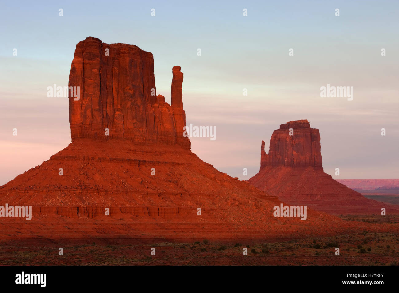 East and West Mitten Buttes, Monument Valley Navajo Tribal Park ...