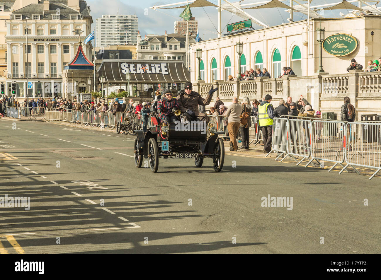 Bonham`s London to Brighton Veteran Car Rally Stock Photo - Alamy
