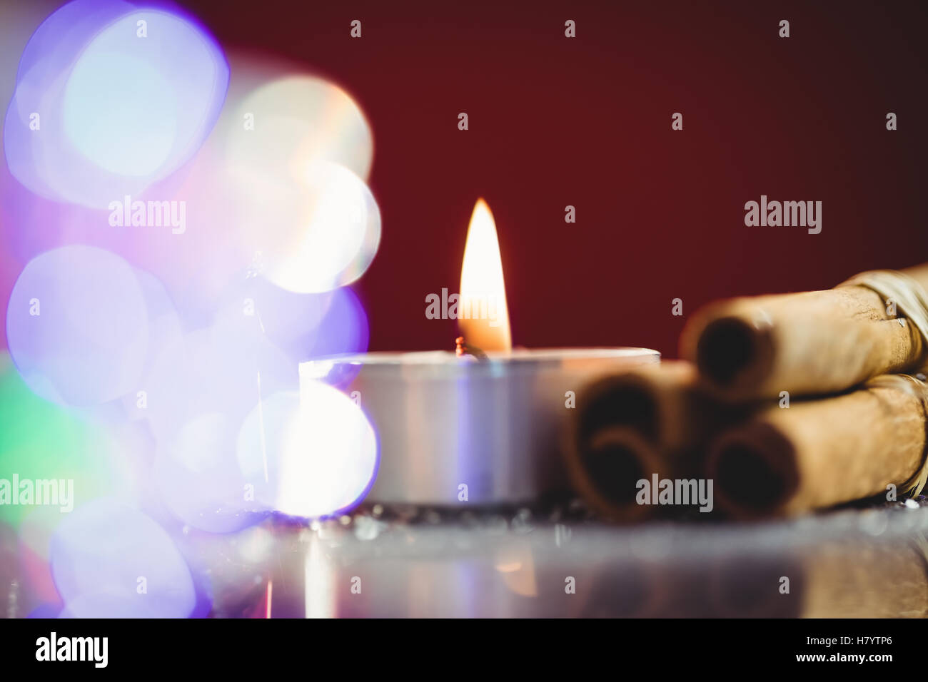 Lit candle hi-res stock photography and images - Alamy