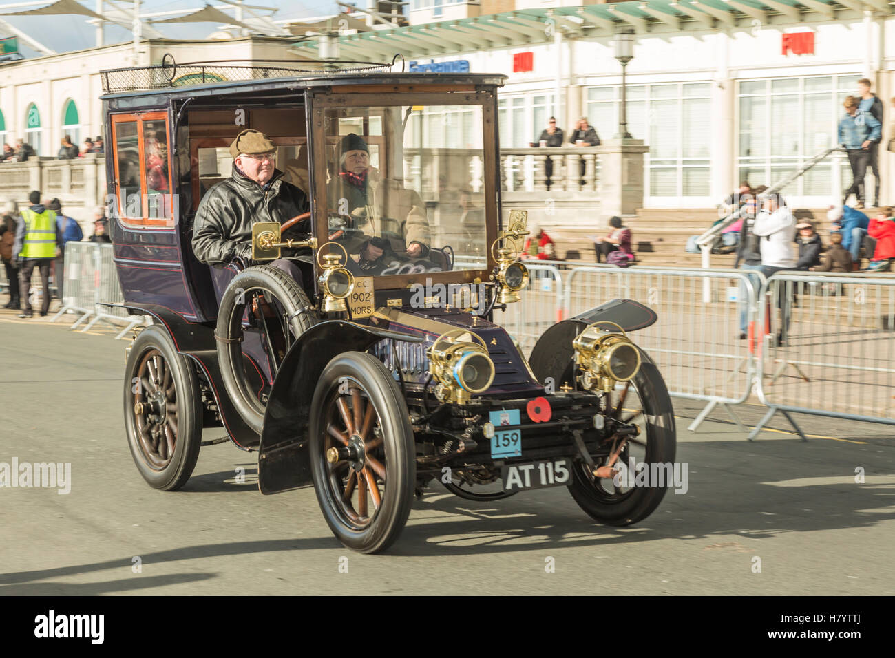 Bonham`s London to Brighton Veteran Car Rally Stock Photo - Alamy