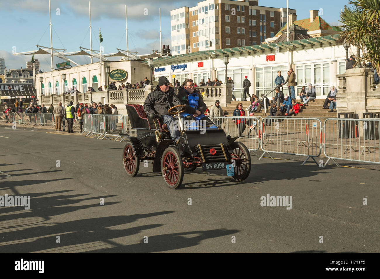 Bonham`s London to Brighton Veteran Car Rally Stock Photo - Alamy