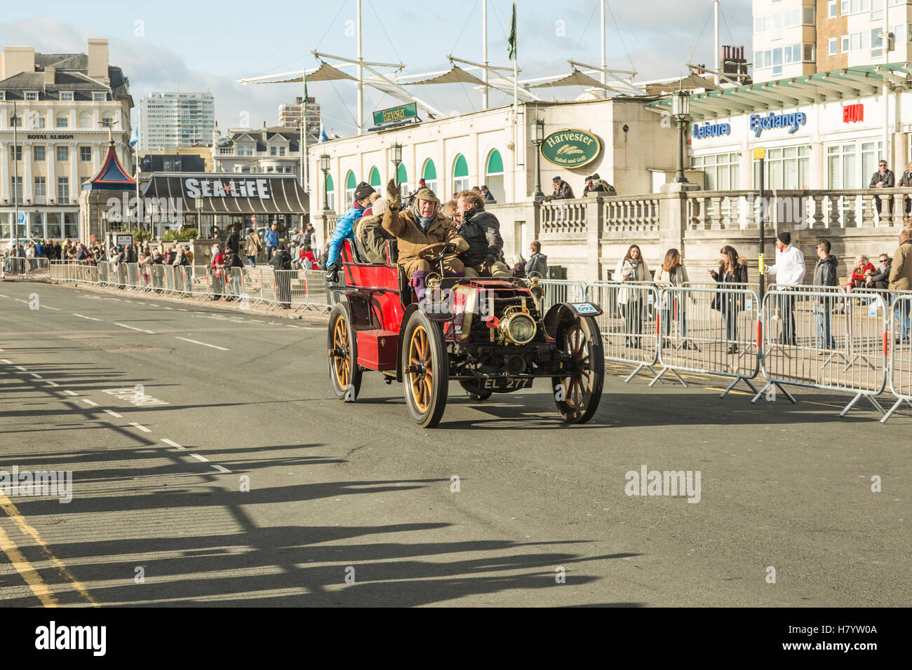 Bonham`s London to Brighton Veteran Car Rally Stock Photo - Alamy