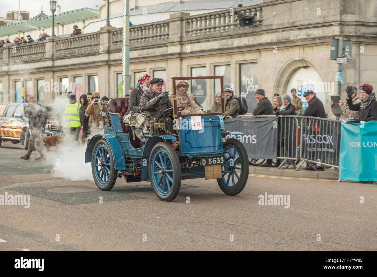 Bonham`s London to Brighton Veteran Car Rally Stock Photo - Alamy