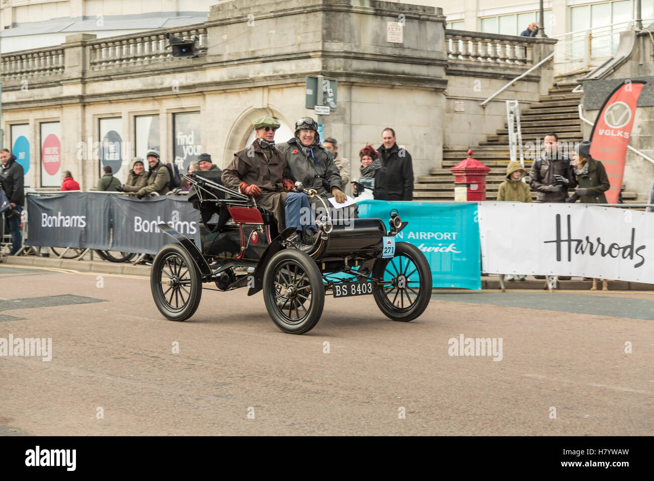 Bonham`s London to Brighton Veteran Car Rally Stock Photo - Alamy