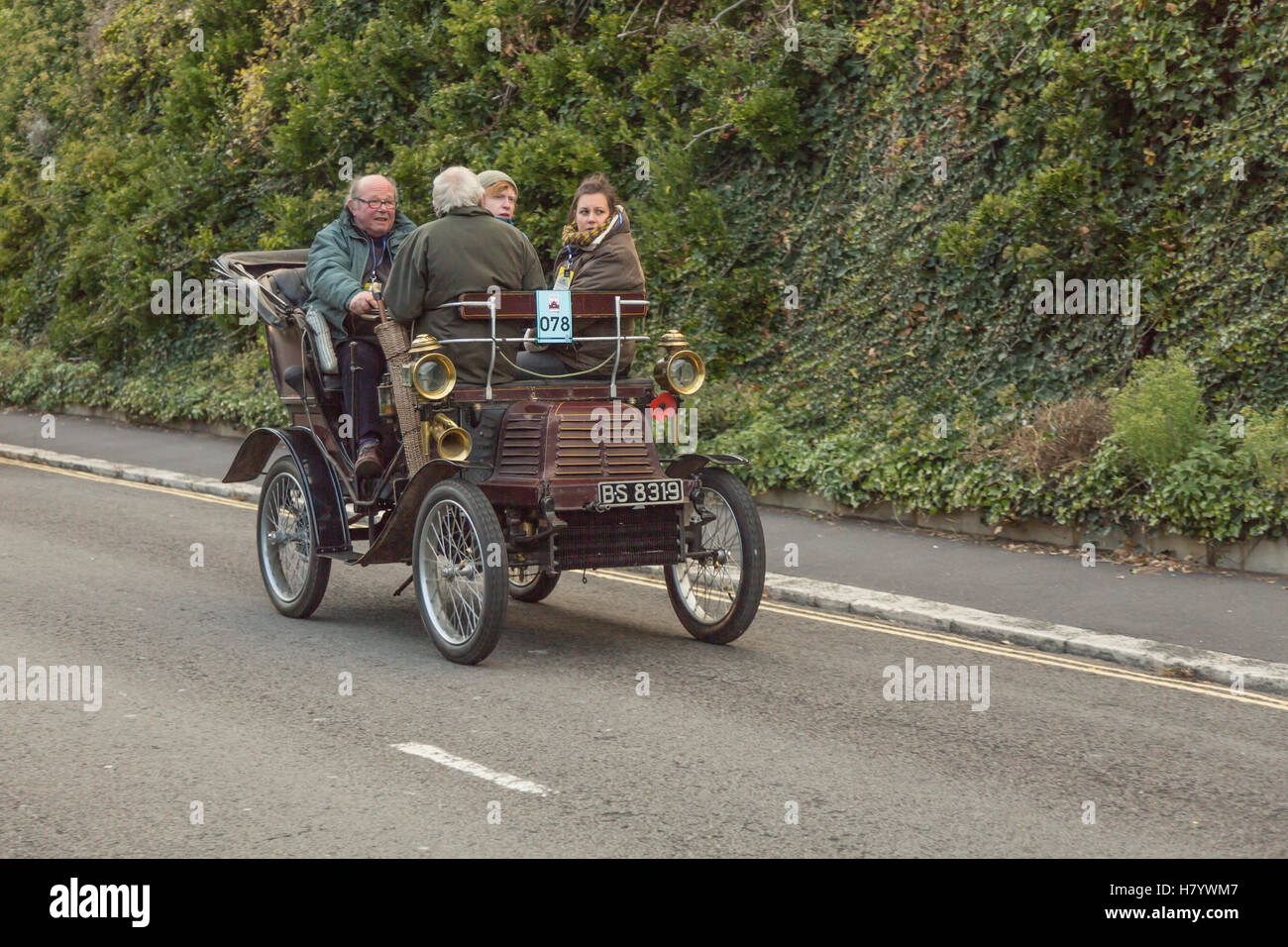 Bonham`s London to Brighton Annual Veteran Car Rally Stock Photo - Alamy