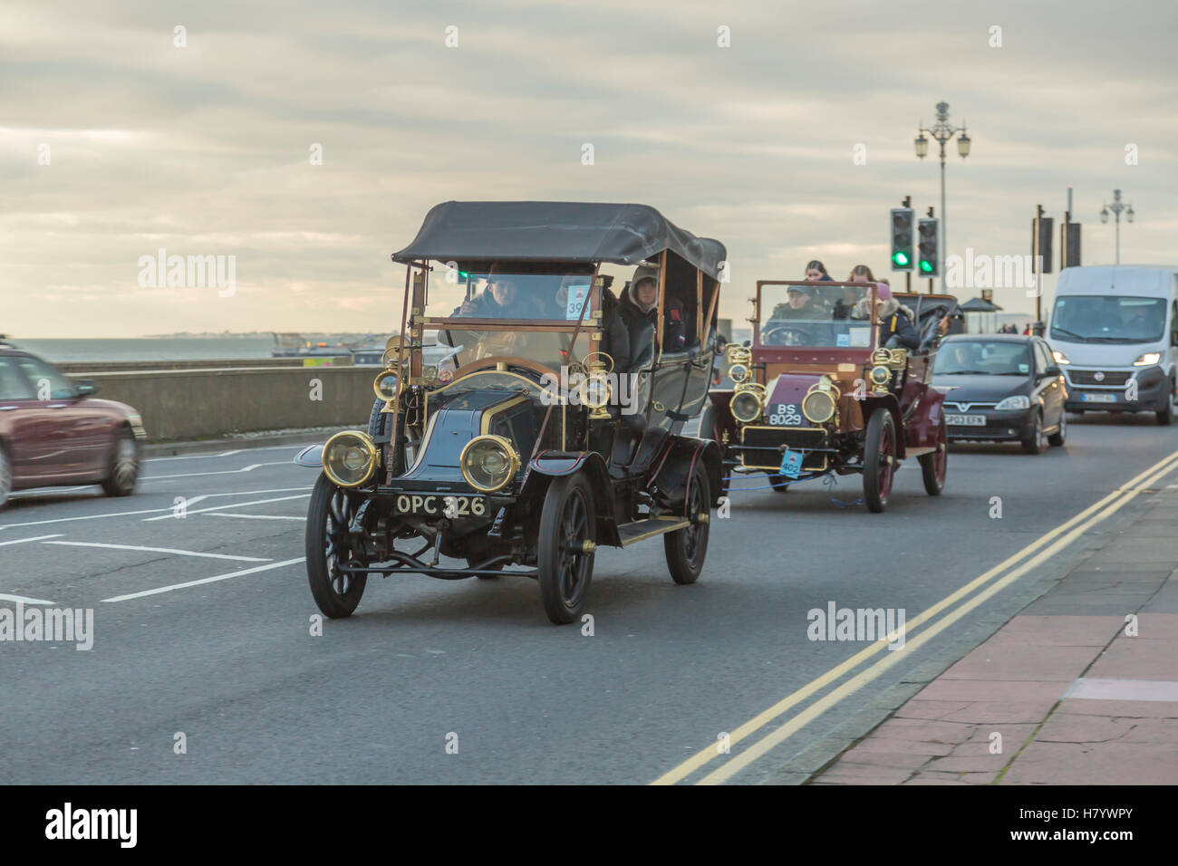 Bonham`s London to Brighton Annual Veteran Car Rally Stock Photo - Alamy