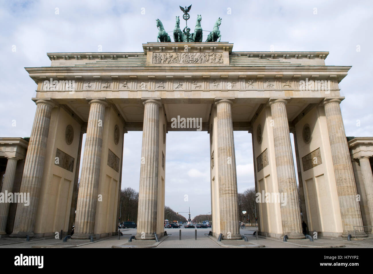 Brandenburger Tor Brandenburg Gate at the Pariser Platz square, Berlin ...